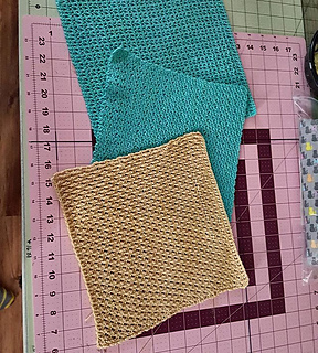 Ravelry: VickiWithNoE's Roof Tile Crocheted Dishcloth