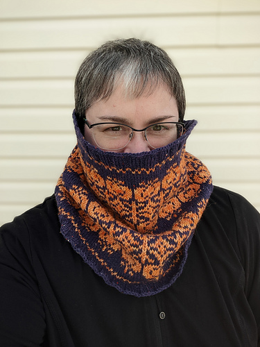 Ravelry: Pompion Cowl pattern by Vikki Perkins