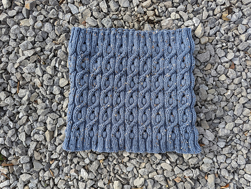 Ravelry: Bredan Cowl pattern by Vikki Perkins