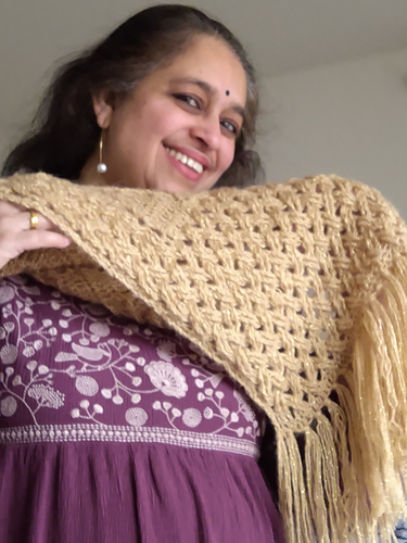 Ravelry: Mo Dhaid Scarf pattern by Dina Sengupta