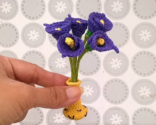 Ravelry: Mini Calla Lily Flower crochet pattern by Vina amigurumi