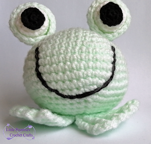 Ravelry: Ribbit The Frog pattern by Vivienne Caveney