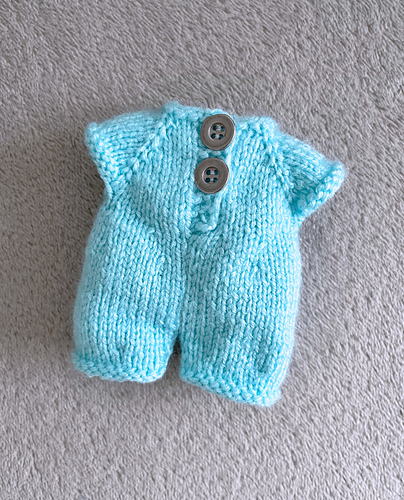 Ravelry: Blue romper pattern by VknitB