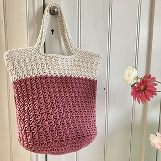 Ravelry: Crochet bag ALBA pattern by Saskia Paulich