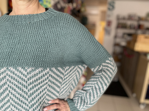 Ravelry: Avance pattern by Chelsea Lee-Keenan & Danielle Comeau
