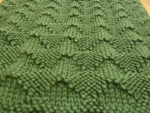 Ravelry: June 2013 Knit-a-Long 12" block: Raised Diamond pattern by ...