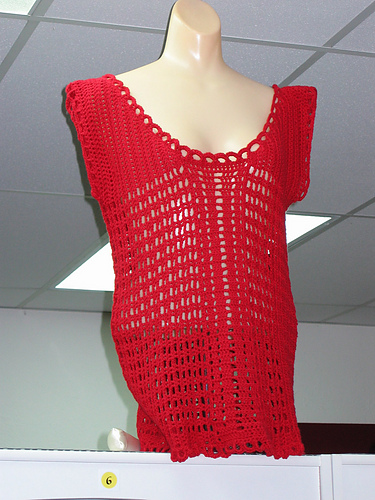 Ravelry: Mango Mesh Pullover pattern by Josie Rabier