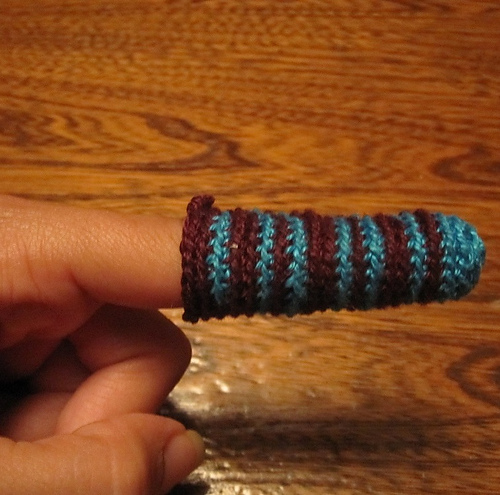 Ravelry: Crocheter's Thimble pattern by Dez Alyxander
