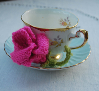 Ravelry: Tea Rose pattern by Lesley Stanfield