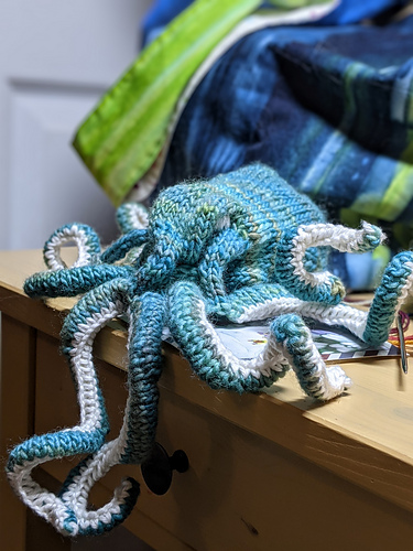 Ravelry: Octopus Bag pattern by Deborah West