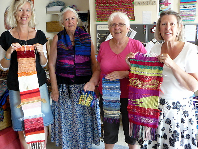 Ravelry: WeaverByrd's Teaching weaving