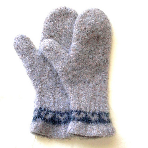 Ravelry: Skyowah Felted Mittens pattern by Wee Sandy