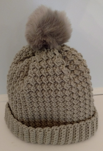 Ravelry: Easy Winter Hat pattern by Naztazia