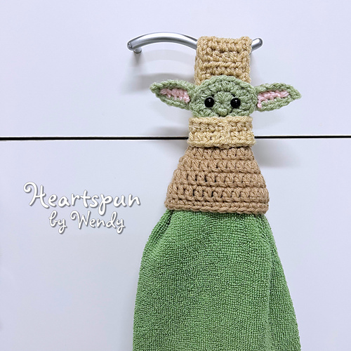 Ravelry: Baby Alien Towel Holder Ring pattern by Wendy Connor