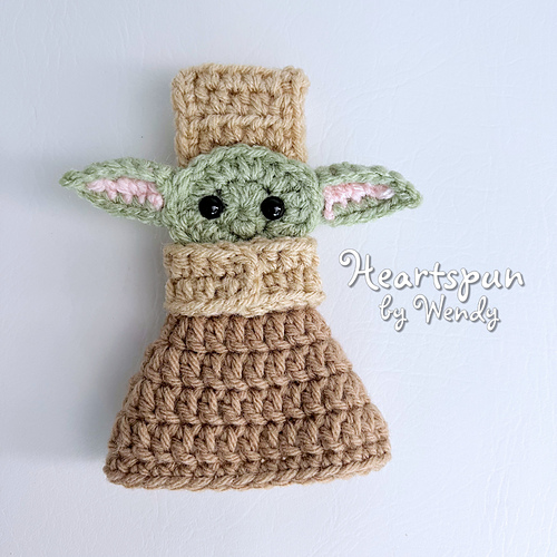 Ravelry: Baby Alien Towel Holder Ring pattern by Wendy Connor