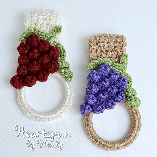 Ravelry: Wine Grapes Towel Holder Ring pattern by Wendy Connor