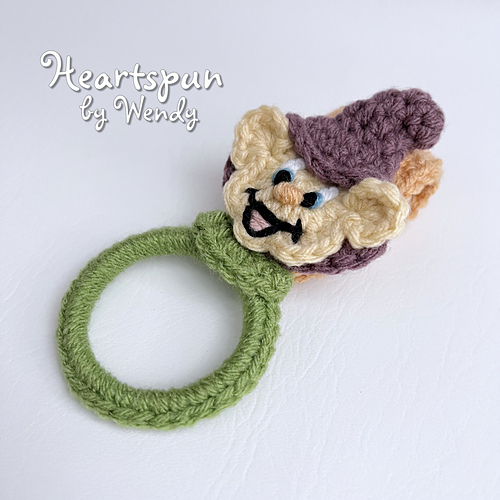 Ravelry: Jolly Dwarf Towel Holder Ring pattern by Wendy Connor
