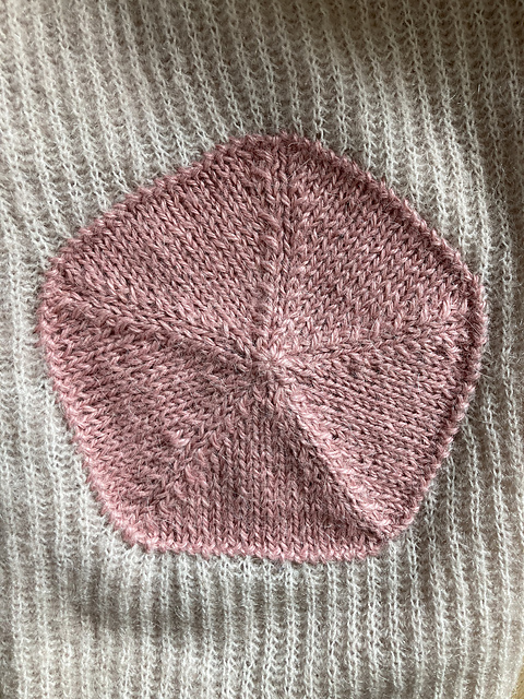 Ravelry: Starfish elbow patches pattern by Westcoast knittingcompany