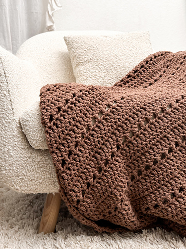 Ravelry: Double Latte Blanket pattern by Whistle and Wool