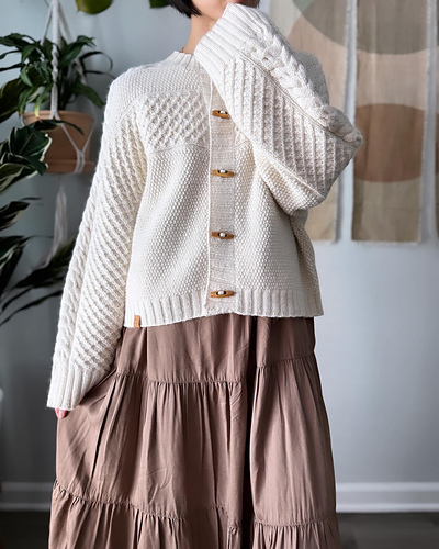 Ravelry: Haraboji Cardigan pattern by aegyoknit, by Karoline Skovgaard ...