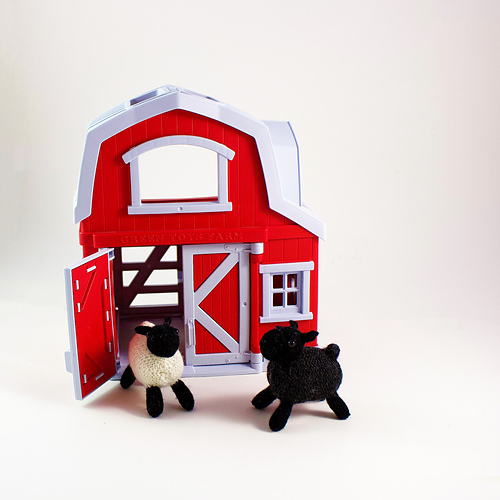 Ravelry: Wickedly Woolly Pocket Sheep pattern by Rebecca Danger