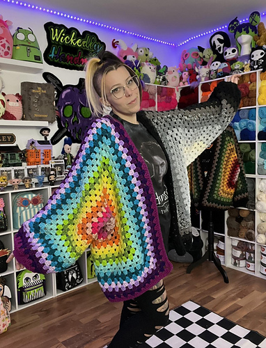 Ravelry: Granny Hexagon Cardi Mod Guide pattern by Andrea R. Williams