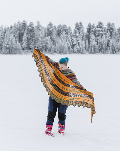 Ravelry: Koli shawl pattern by Marilii Design