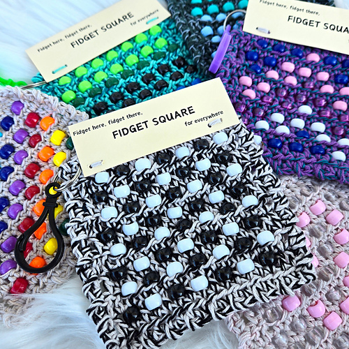 Ravelry: Beaded Fidget Square pattern by Emily Nigro