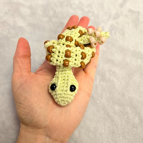 Ravelry: Beaded Fidget Snake pattern by Emily Nigro