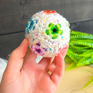 Ravelry: Beaded Soccer Ball Fidget Toy with Pony Beads pattern by Emily ...