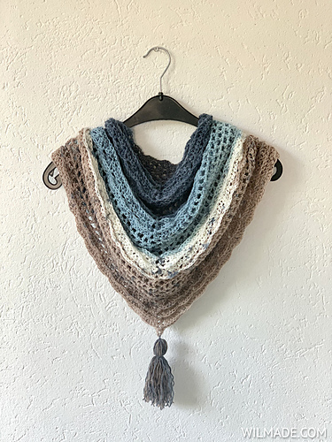 Ravelry: Shell Wave Shawl pattern by Wilma Westenberg