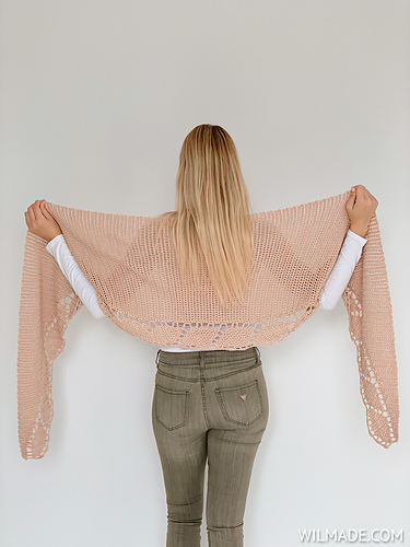 Ravelry: Vibrant Virginia Shawl pattern by Wilma Westenberg