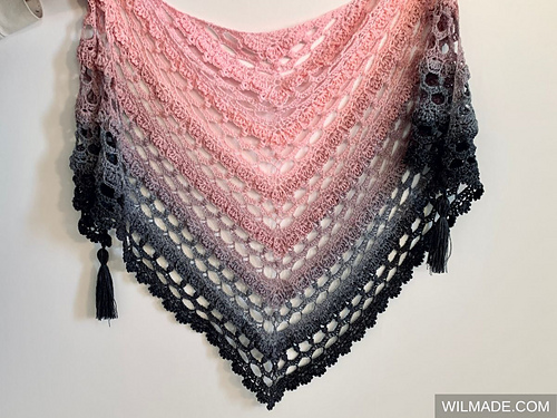 Ravelry: Enchanting Eva Shawl pattern by Wilma Westenberg