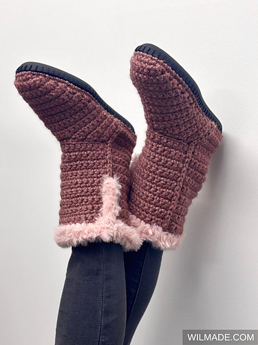 Ravelry: Hugg Botties Shoes pattern by Wilma Westenberg