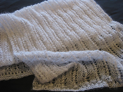 Ravelry: Mollie's Wrap pattern by Laura Helton