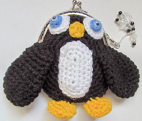 Ravelry: Penguin Animal Coin Purse pattern by Wistfully Woolen