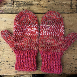 Ravelry: WithLoveFromLN1's Leftover Yarn Mittens