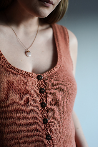 Ravelry: Retro button top pattern by Witre Design