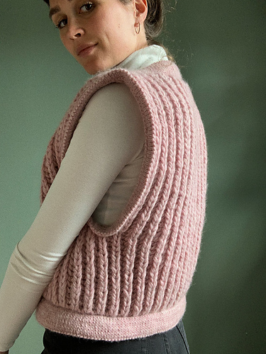 Ravelry: Chunky vest pattern by Witre Design