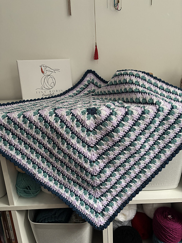 Ravelry: Cuddle Up Blanket pattern by Witty Crafts Design