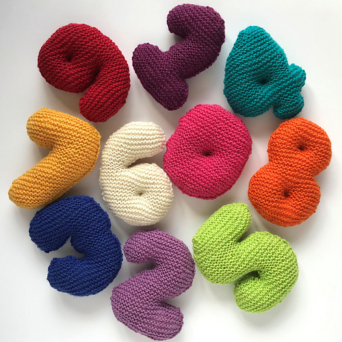 Ravelry: Bubble Writing Knit Numbers pattern by Anna Funnell