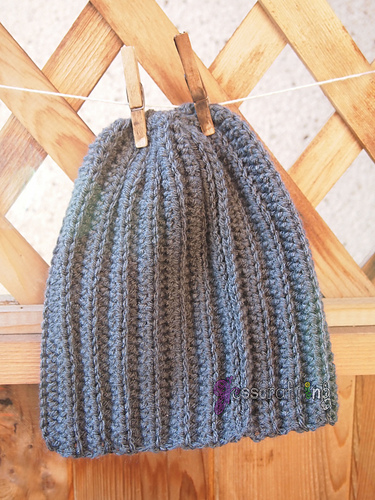 Ravelry: Basic Ribbed Beanie Hat Touque pattern by Jesscrafting