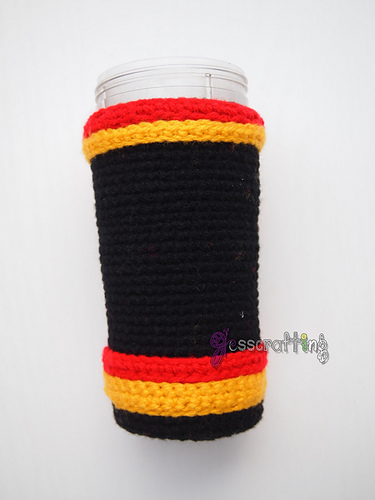 Ravelry: Vancouver Canucks Pavel Bure Bottle Cozy pattern by Jesscrafting