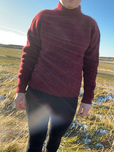 Ravelry: Wayfarer Raglan pattern by Lív Ulven