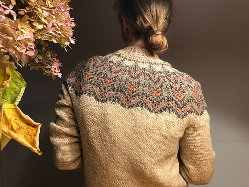 Ravelry: Ember Fox Sweater pattern by Lív Ulven