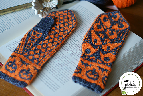 Ravelry: Spooky Eyes Mittens pattern by Lauren Foley