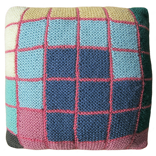 Ravelry: Cushion: Tri-square pattern by Woolly Thoughts