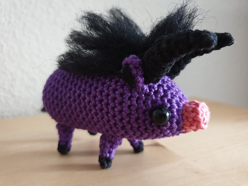 Ravelry: Bacon Behemoth Poogie (MHW) pattern by WoollyCubs