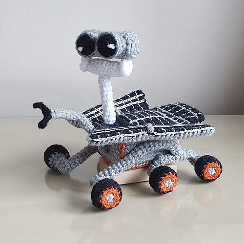 Ravelry: Opportunity Mars Rover pattern by Aoife Hardesty
