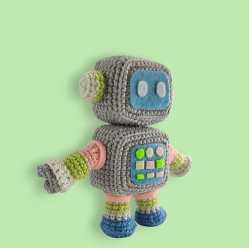 Ravelry: Robot kawaii pattern by WoollyandSoft